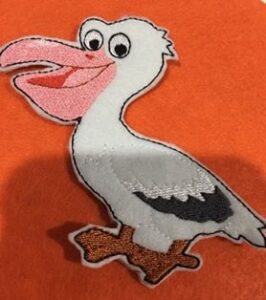 Aussie bird – Pelican finger puppet – In the Hoop with Lee